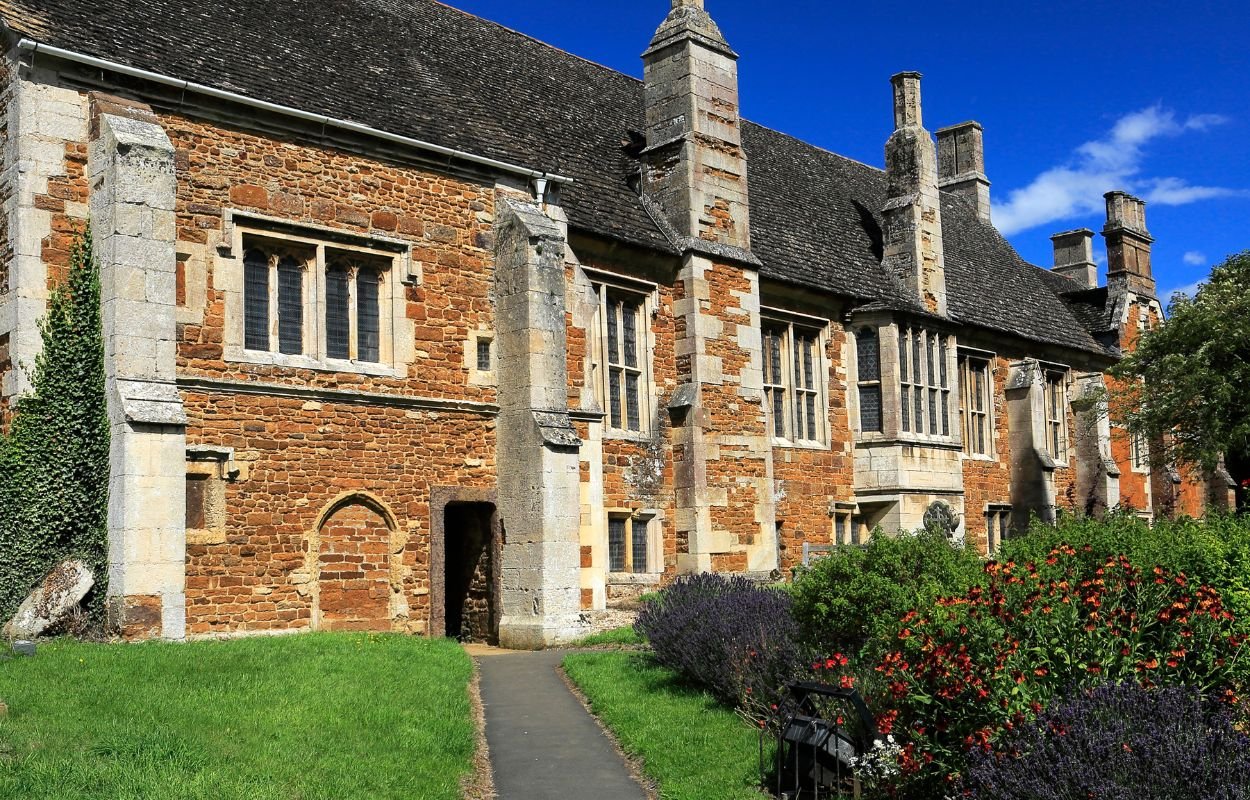 Preserving History: Professional Deconstruction in Heritage Conservation - Deconstructors ...