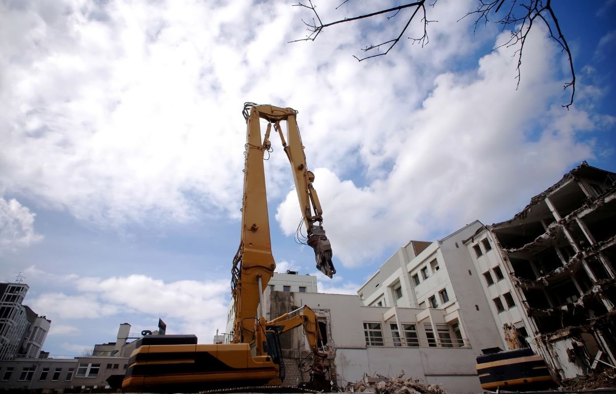 Professional Demolition Services and Urban Renewal: Transforming Communities - Deconstructors ...